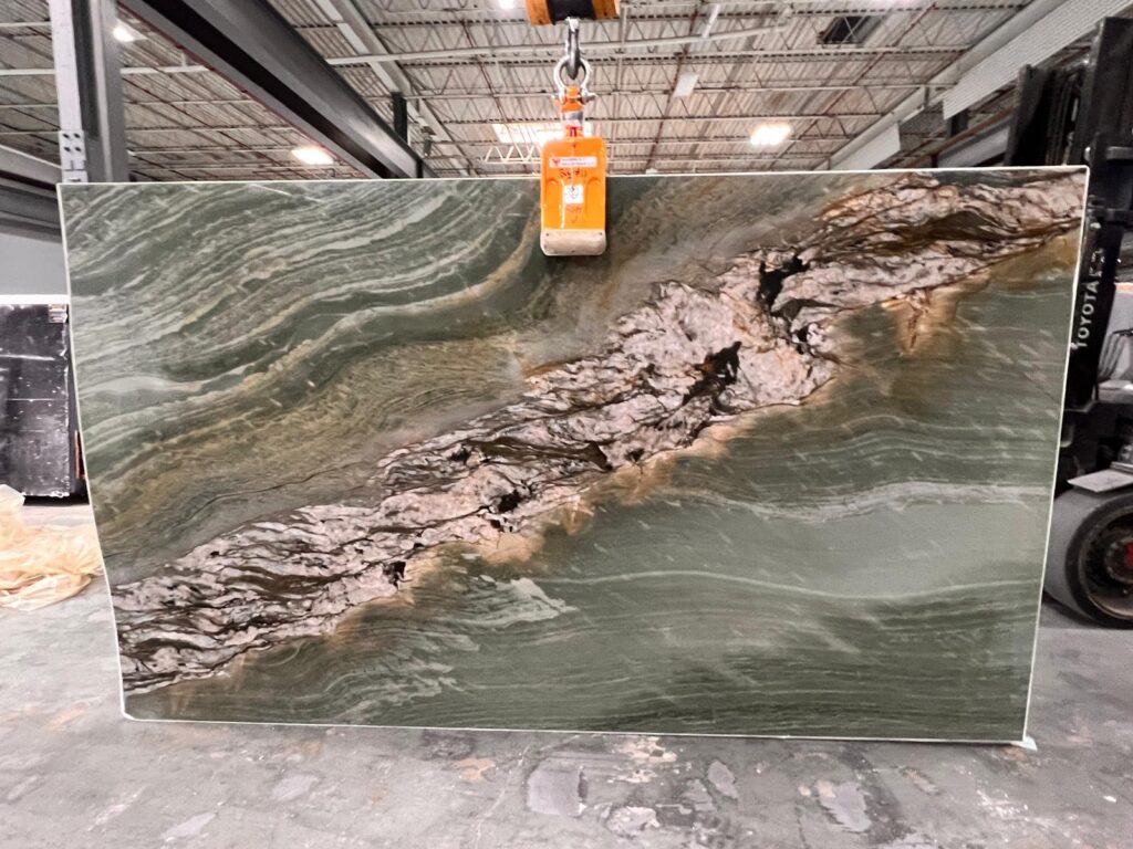 GREEN MAESTRO - QUARTZITE