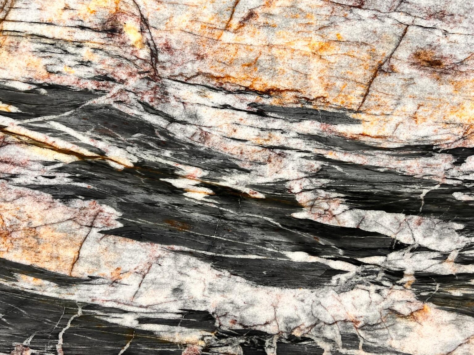 MIDNIGHT CRYSTAL - QUARTZITE - Reliance Surfaces