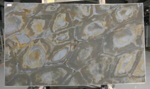 ILLUSION - QUARTZITE